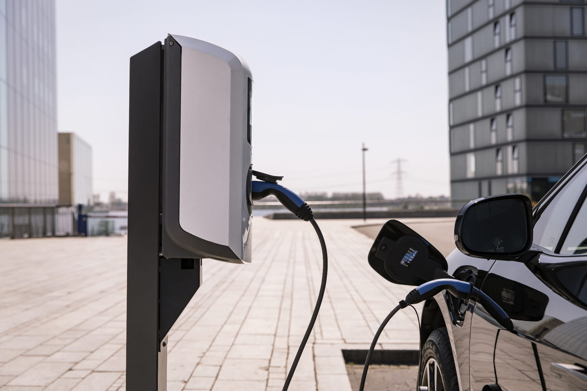 Naścienna stacja ładowania Wallbox Alfen Eve Double Pro-line – EVplus